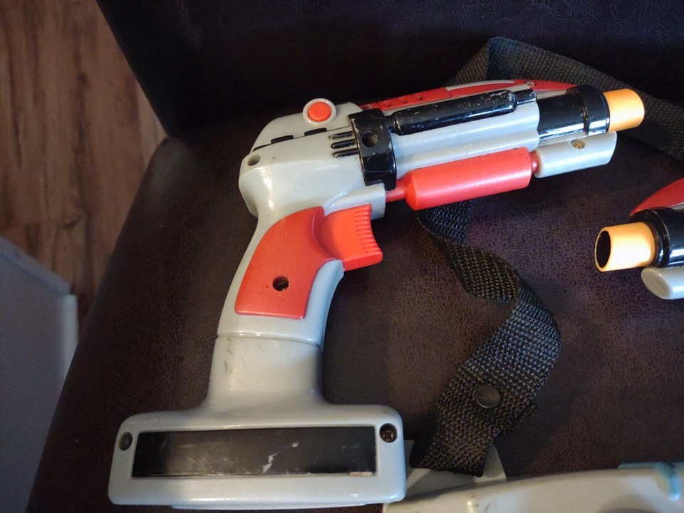 ToyMax Laser Challenge Team Force 1 Vest & 2 Guns 1999 | eBay