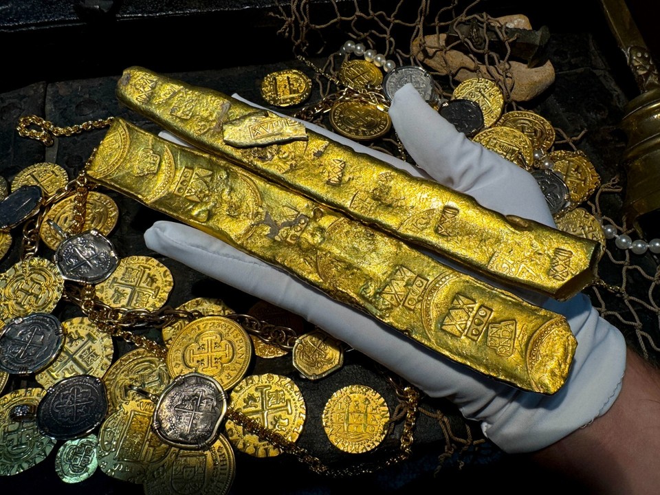 ATOCHA 1622 SHIPWRECK GOLD BAR SARGOSA MEL FISHER COA PIRATE GOLD COINS ...