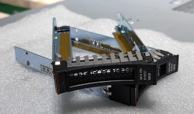 2.5" 44T2216 SAS HDD Drive Caddy Tray IBM for sale online | eBay