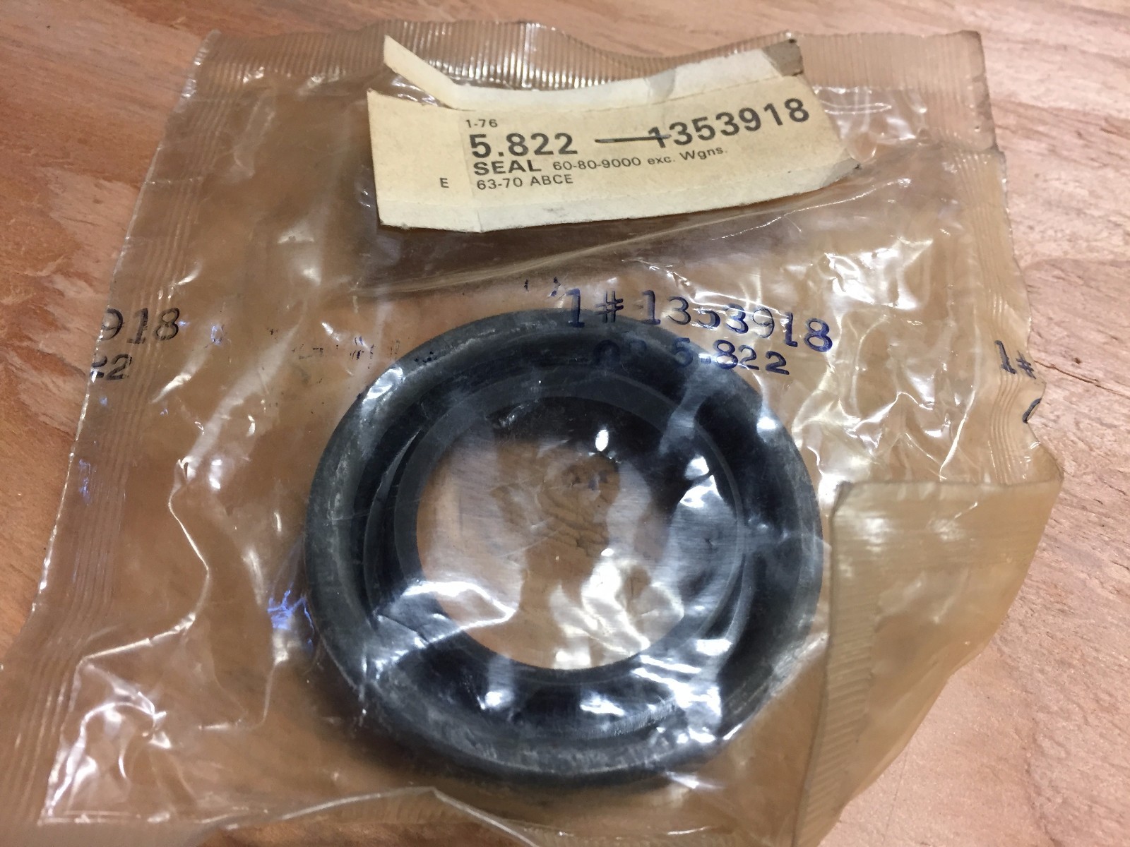 1963 BUICK INVICTA 63 64 L ESABRE WILDCAT RIVIERA NOS GM REAR AXLE SEAL ...