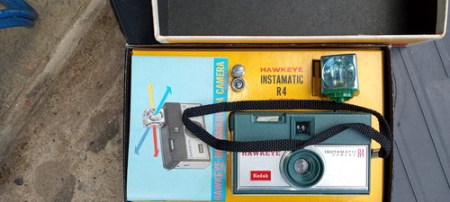 Vintage Kodak Hawkeye Instamatic R4 Camera With Box | eBay