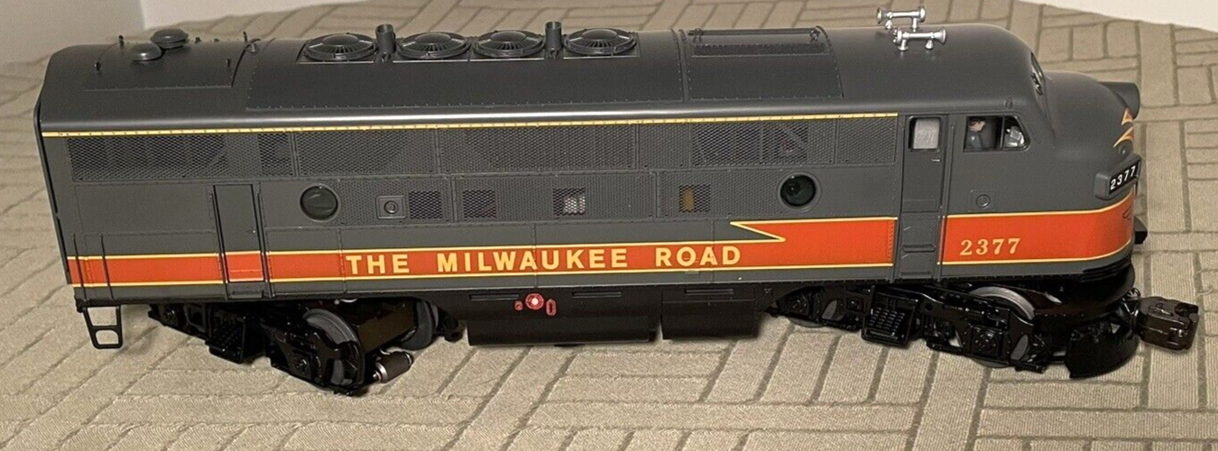 LIONEL 6-34589 POSTWAR SCALE MILWAUKEE ROAD F3 A LOCOMOTIVE POWERED ...