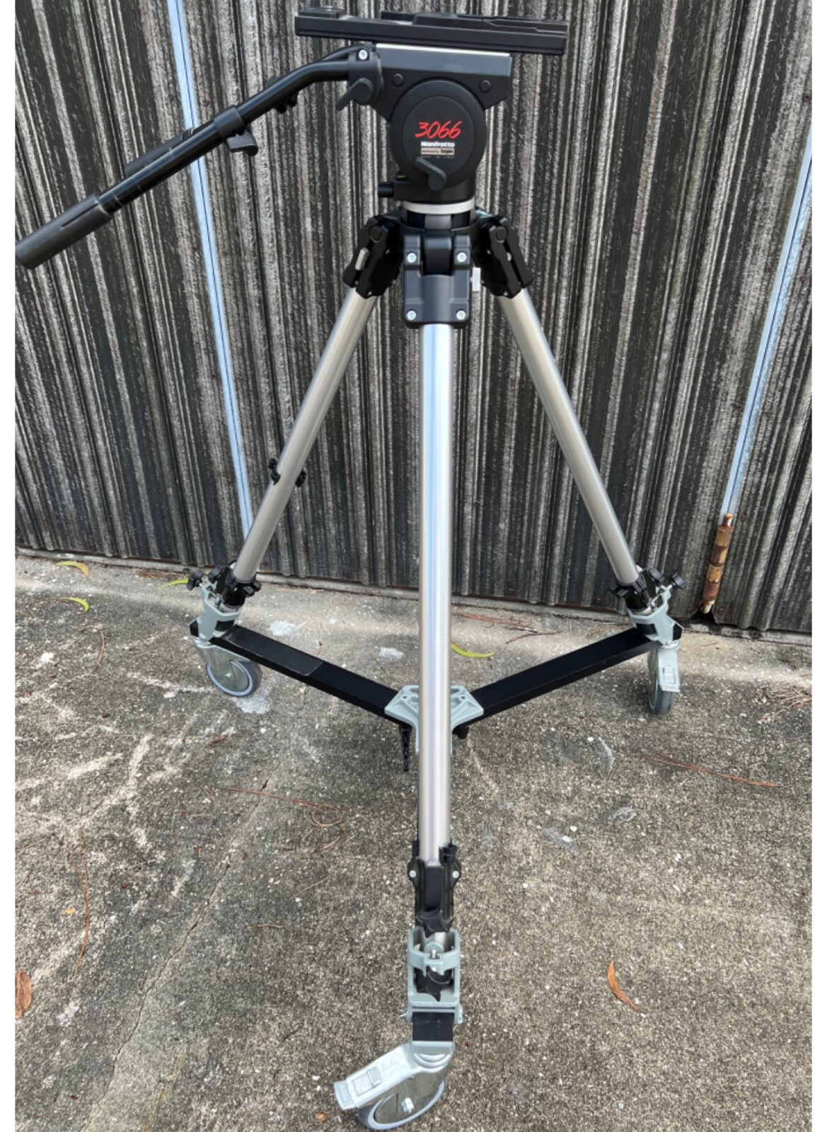 Make Offer Bogen Manfrotto 3066 Tripod Head,3061 Legs, DualHandles ...