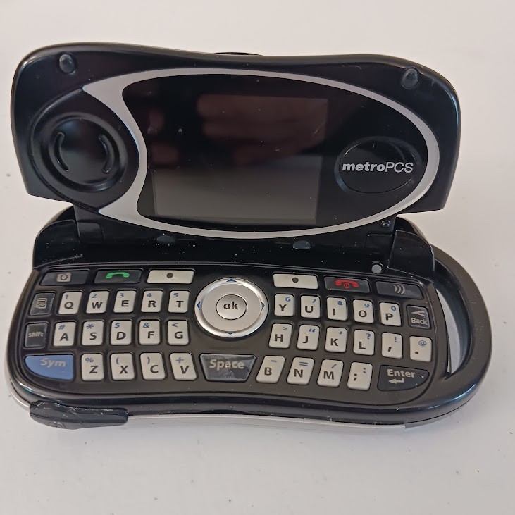 RARE - KYOCERA QUALCOMM 3G CDMA (METRO PCS) FLIP CELL PHONE | eBay