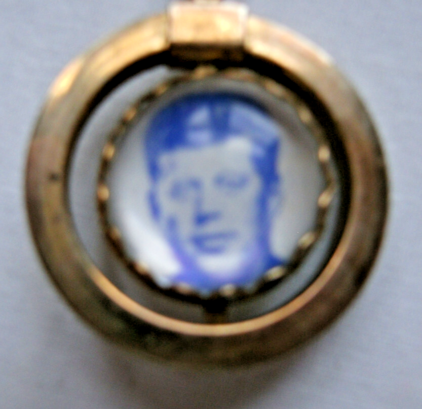 Vintage JFK John Kennedy Round 1-3/16" Fob Gold Tone KeyChain Ask Not ...