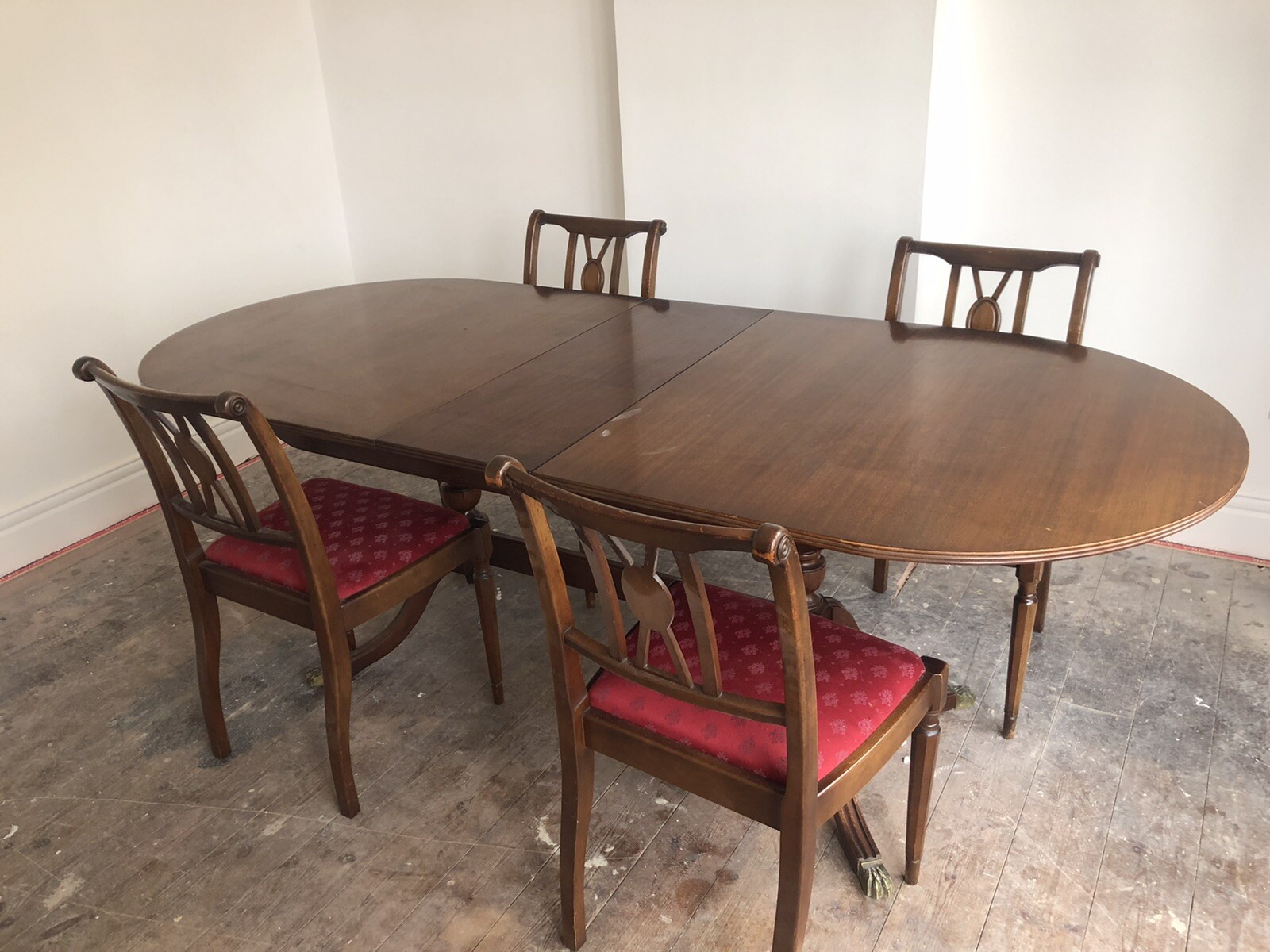 Strongbow Extending Dining Table And 4 Chairs | eBay UK