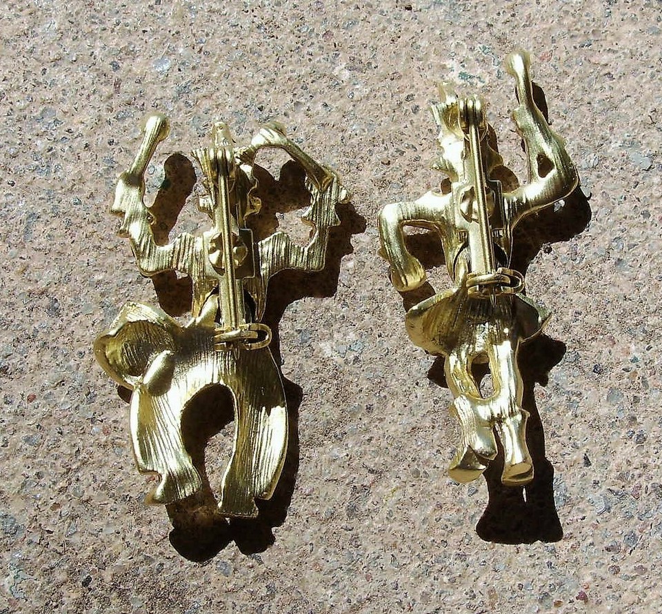 Vtg PAIR OF PINS Drum Major & Majorette, ARTICULATED Gold Tone with ...
