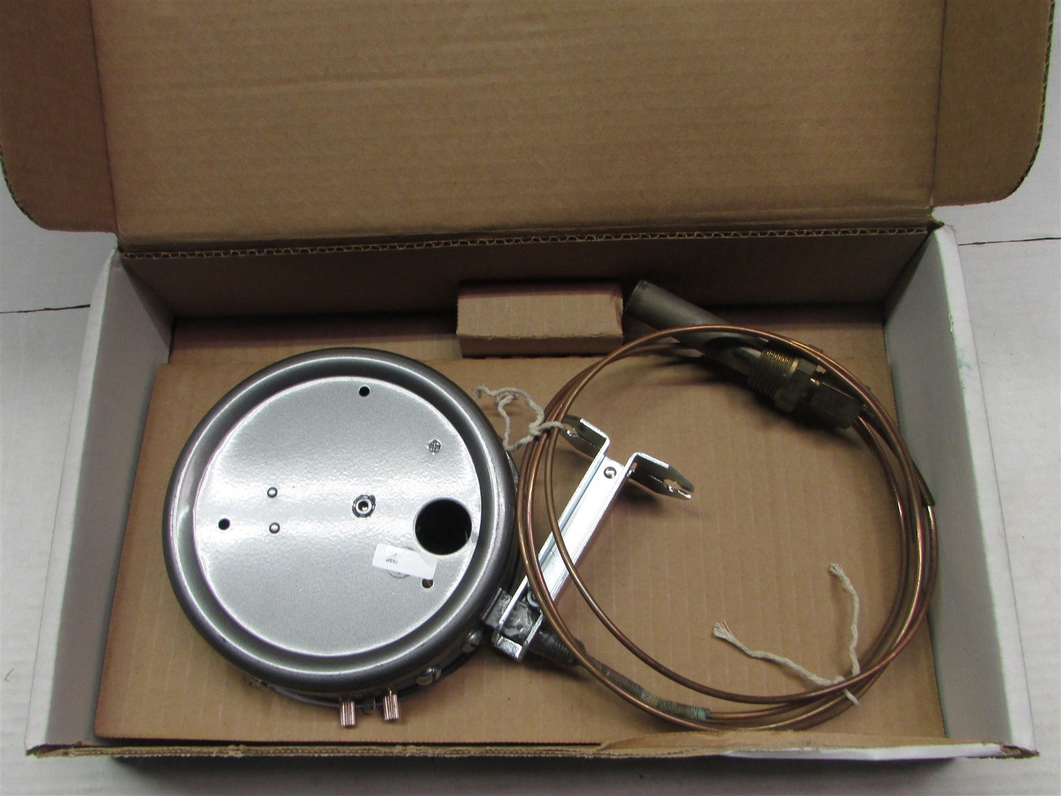 Dwyer Mercoid Series DA-7035N Temperature Switch, Range 100-200°F,Max ...