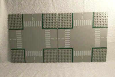 Lego Vintage Set #6304, Cross Road 9 Stud 32 x 32 Baseplates, Produced ...