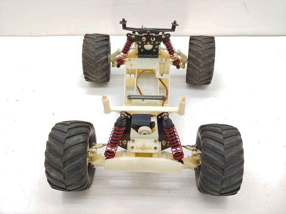 ULTRA RARE Vintage Traxxas Hawk 2 1/10 2wd Monster Truck Roller Rolling ...