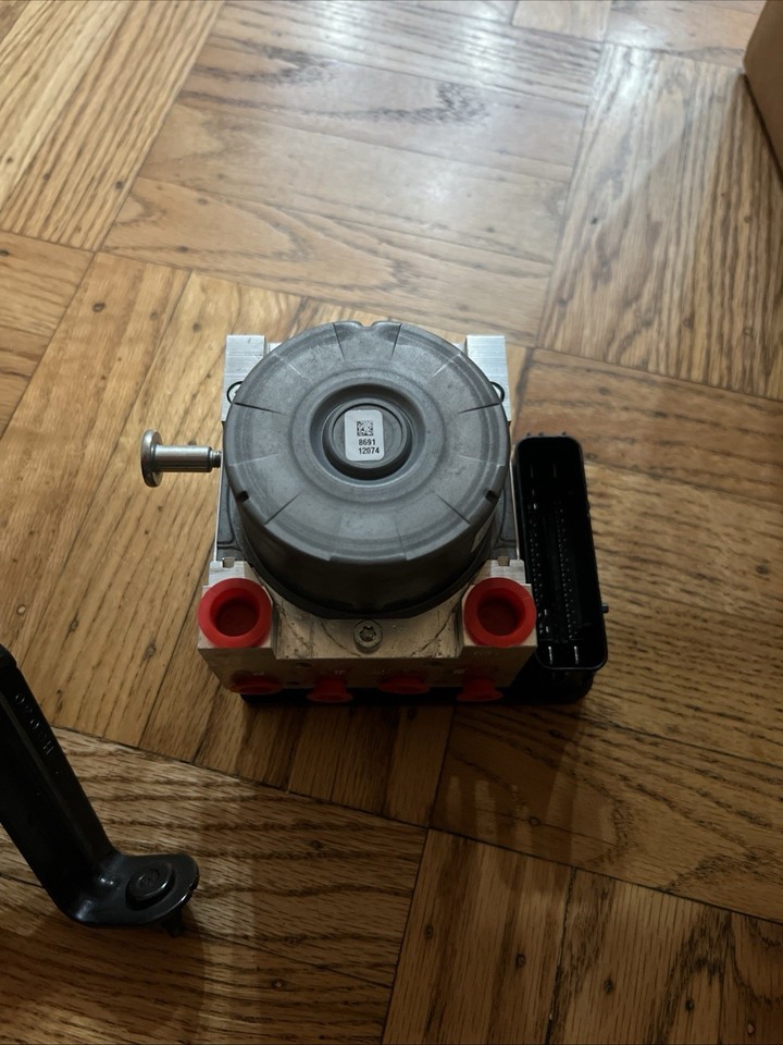 2015-2023 Ford Mustang Anti Lock Brake System ABS Pump & Module OEM ...