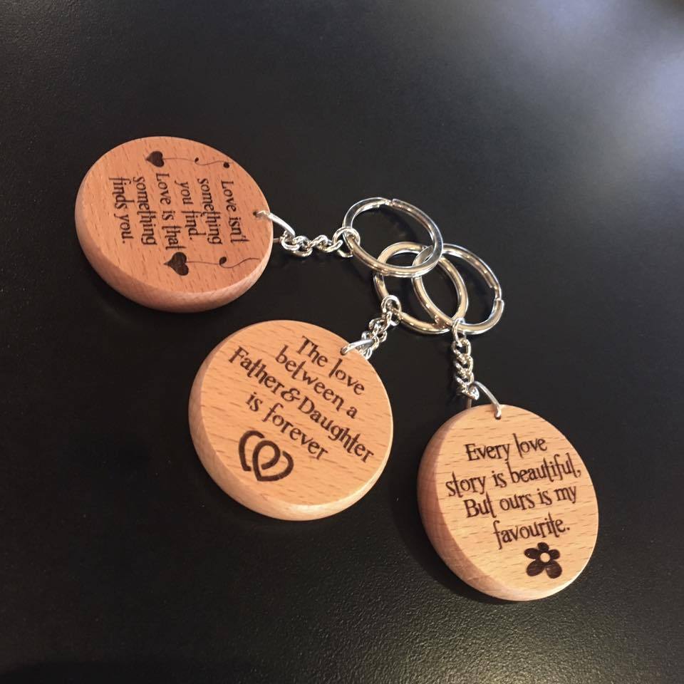 Dad Father Wooden Keyring Keychain Gifts - Engraved with heartfelt ...