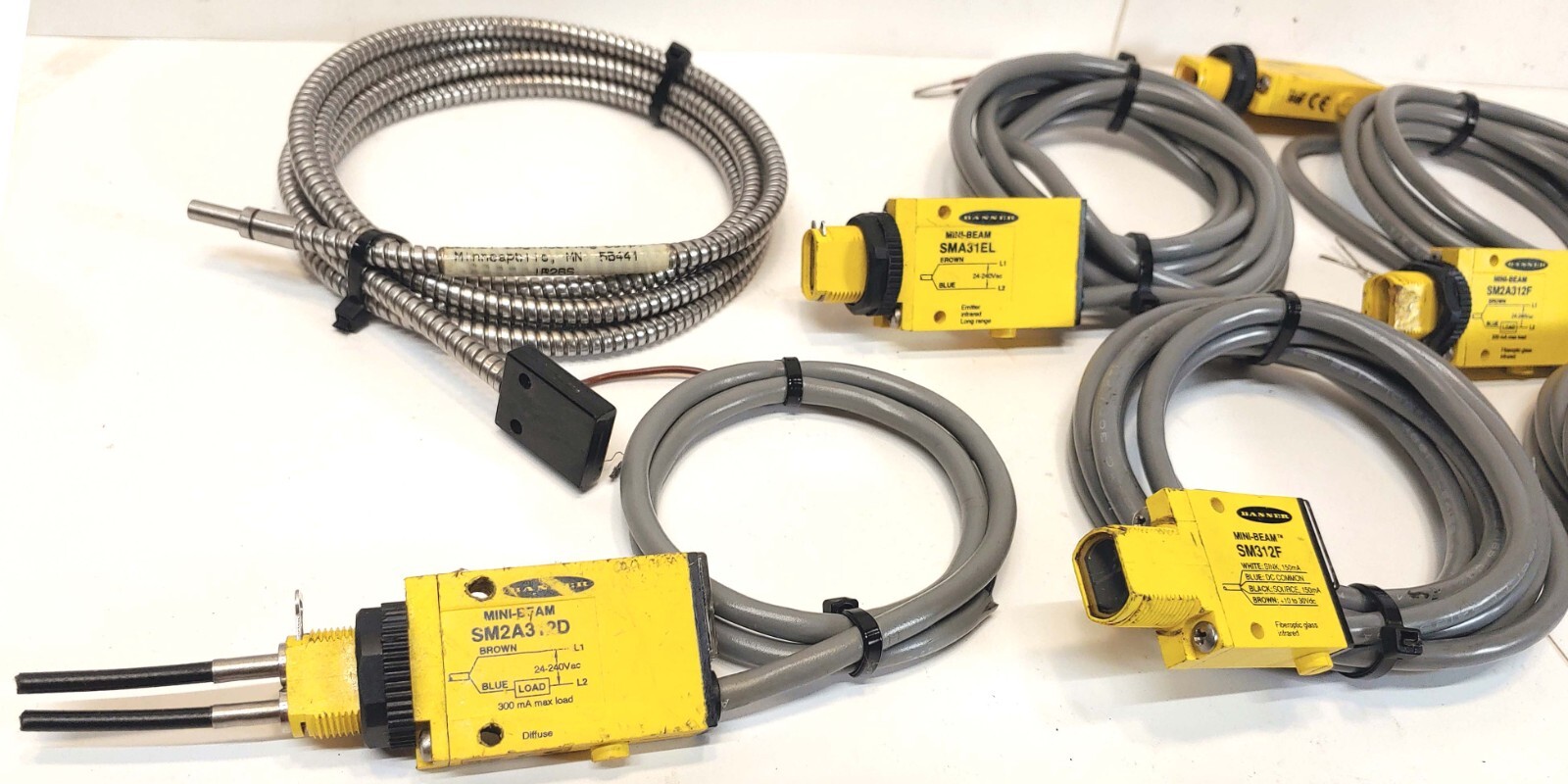 5 BANNER MINI-BEAM Sensors SM2A312F SM2A312D SMA31EL SM312F + R26S ...