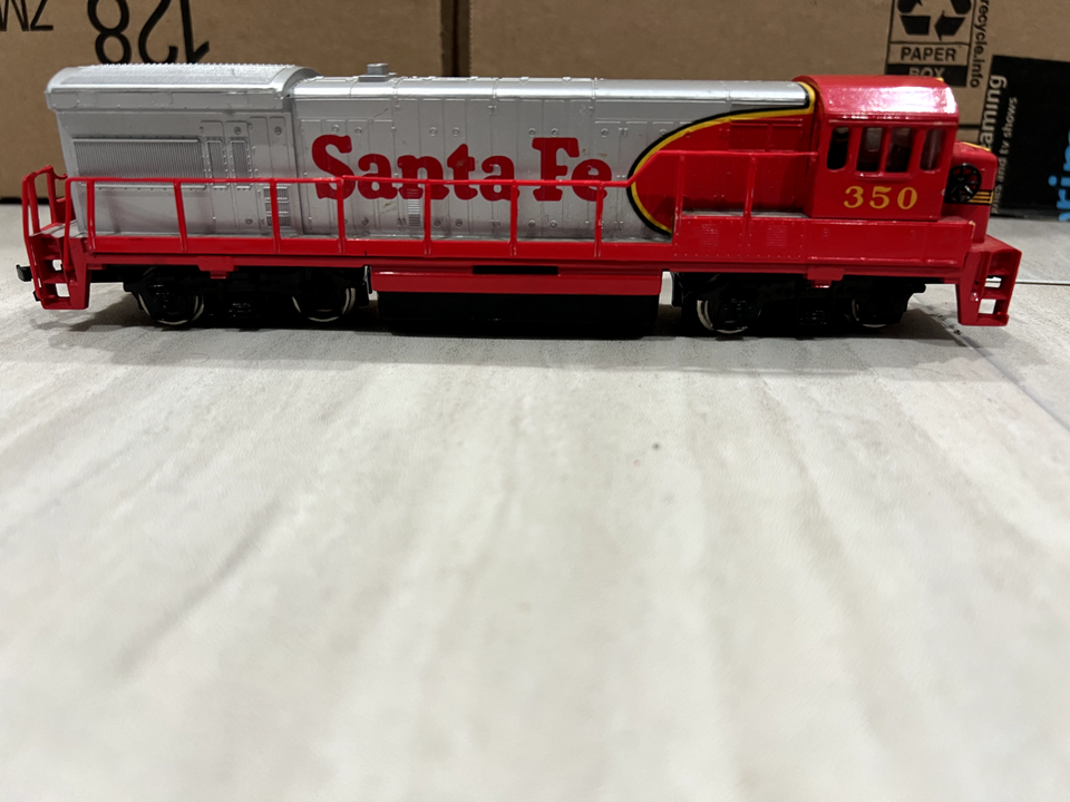HO Scale Bachmann Santa Fe Locomotive 350 READ | eBay