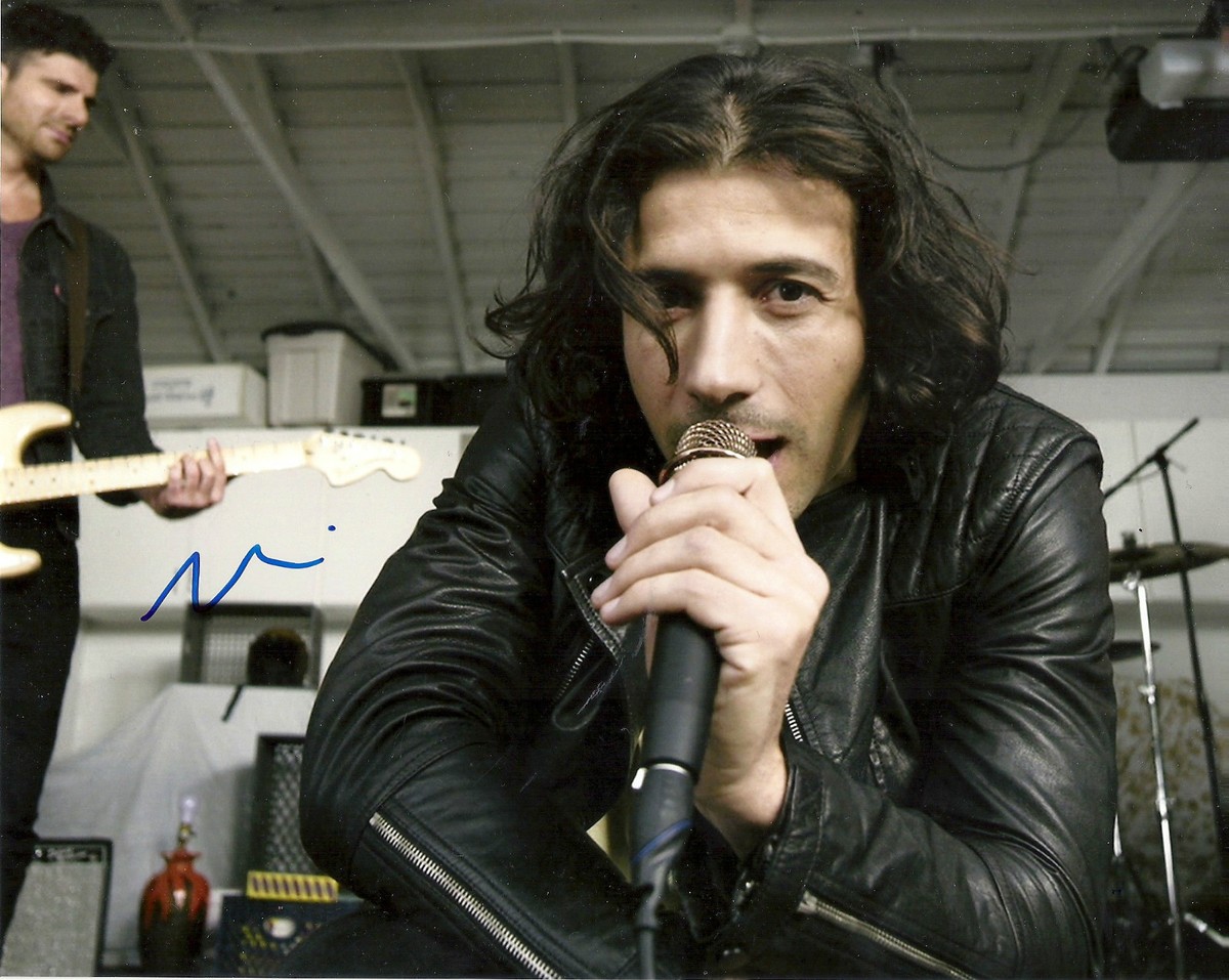 Nasri Magic MAGIC! Performs 'Rude' Live On New Year's Eve 2015