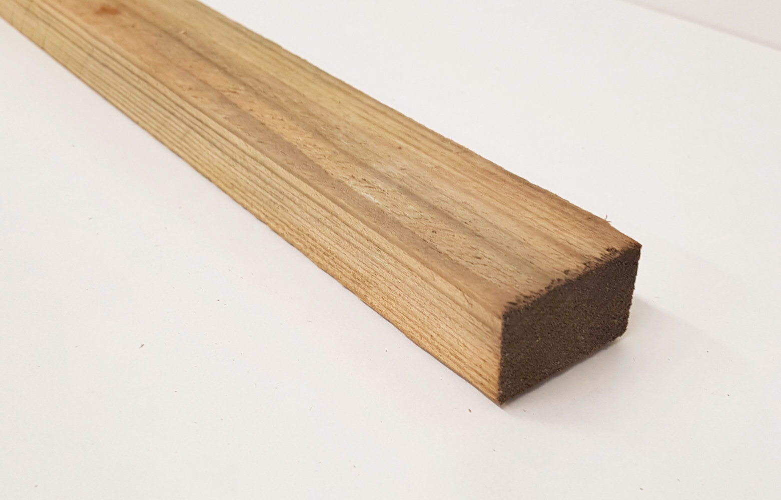 Treated Timber Graded Roofing Laths Battens 38x25mm 1½x1" Tile Slate ...