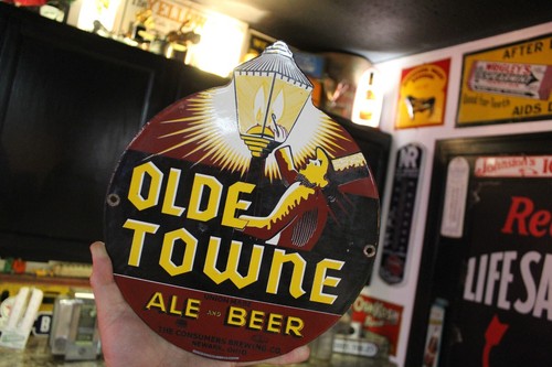 RARE OLDE TOWNE BEER ALE DEALER PORCELAIN METAL SIGN BREWING BAR OHIO ...