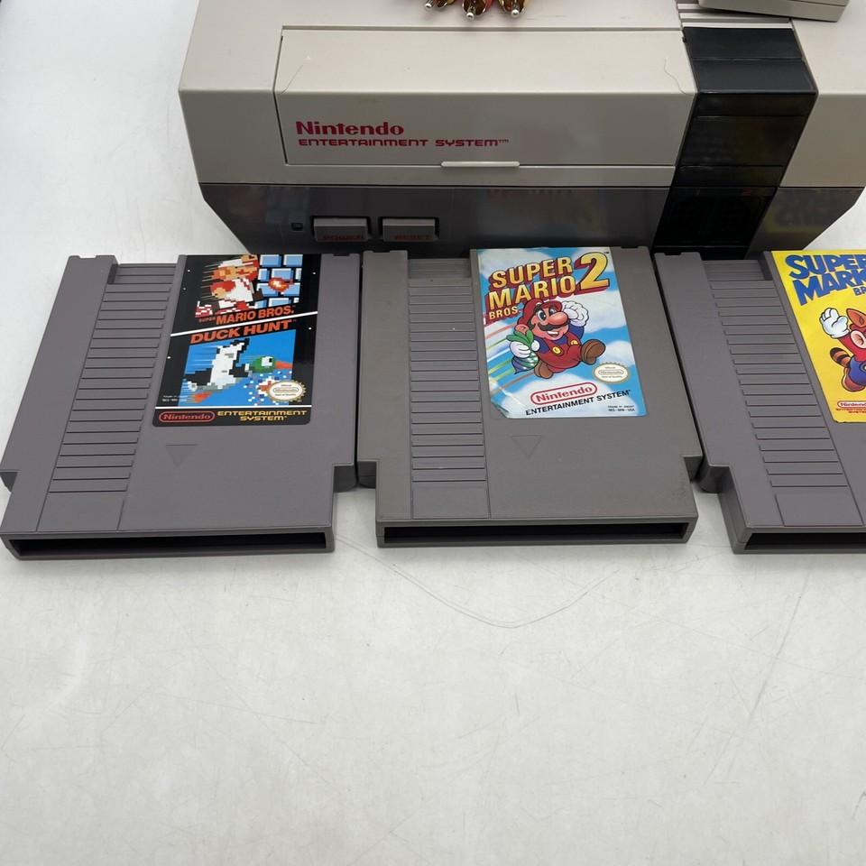 Nintendo NES Console Bundle + Super Mario Bros 1 2 3 - NEW 72 Pin ...