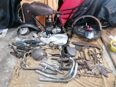 1960 Triumph Pre Unit TR6 650 duplex alternator With V5C and Dating ...
