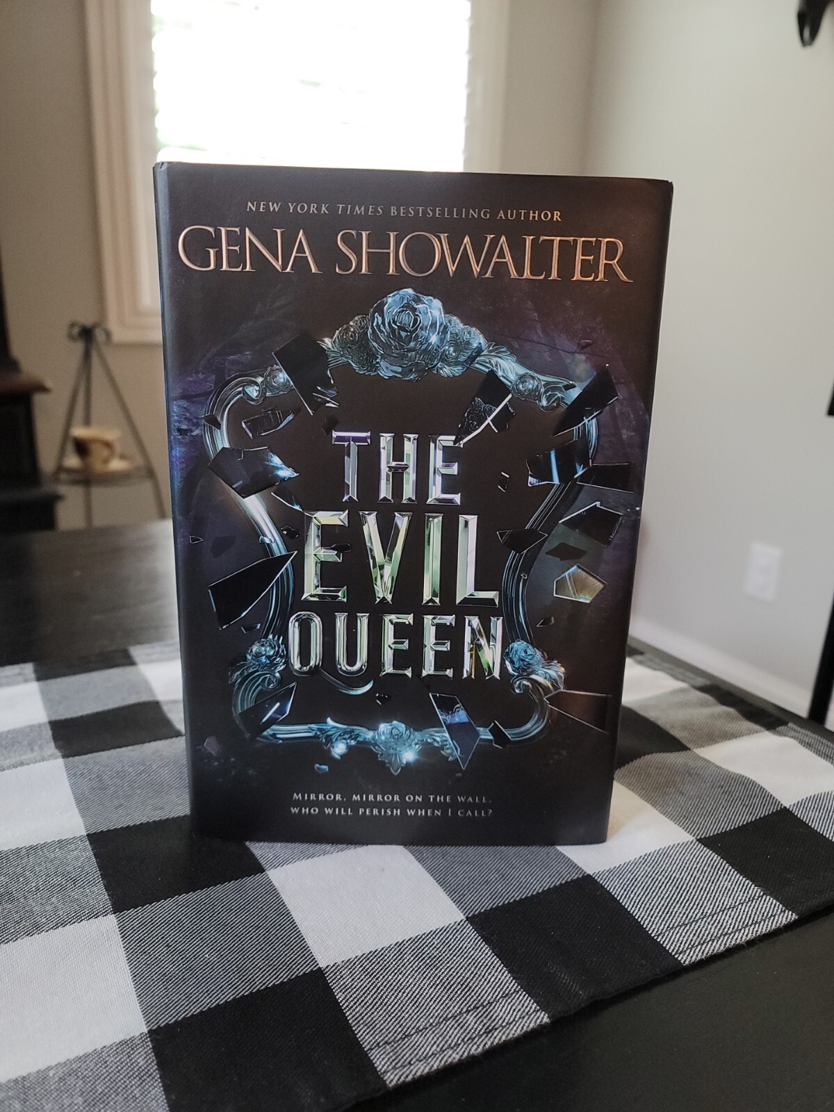 The Forest of Good and Evil Ser.: The Evil Queen by Gena Showalter ...