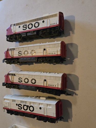 HO SCALE SOO LINE TRAIN LOT F7 A&B Units Plus 1 Car And 1 Caboose | eBay