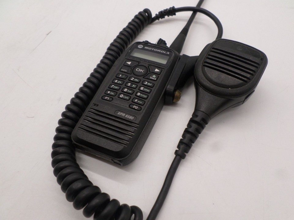 Motorola XPR 6580 Digital Connect Plus Two-Way Radio w Microphone ...