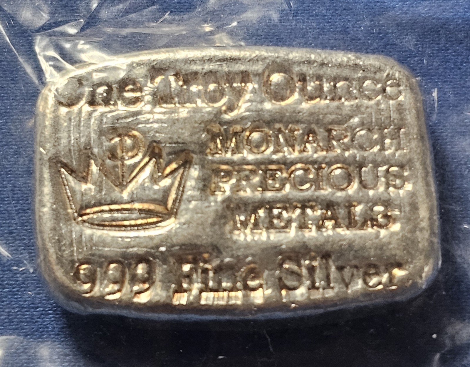 A 1 oz .999 Fine Silver Monarch Precious Metals Hand Poured Crown Bar ...