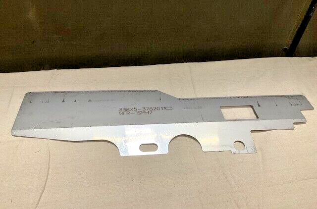 NAVISTAR DEFENSE 3752011C3 EXHAUST HEAT SHIELD, BATTERY BOX FITS ...