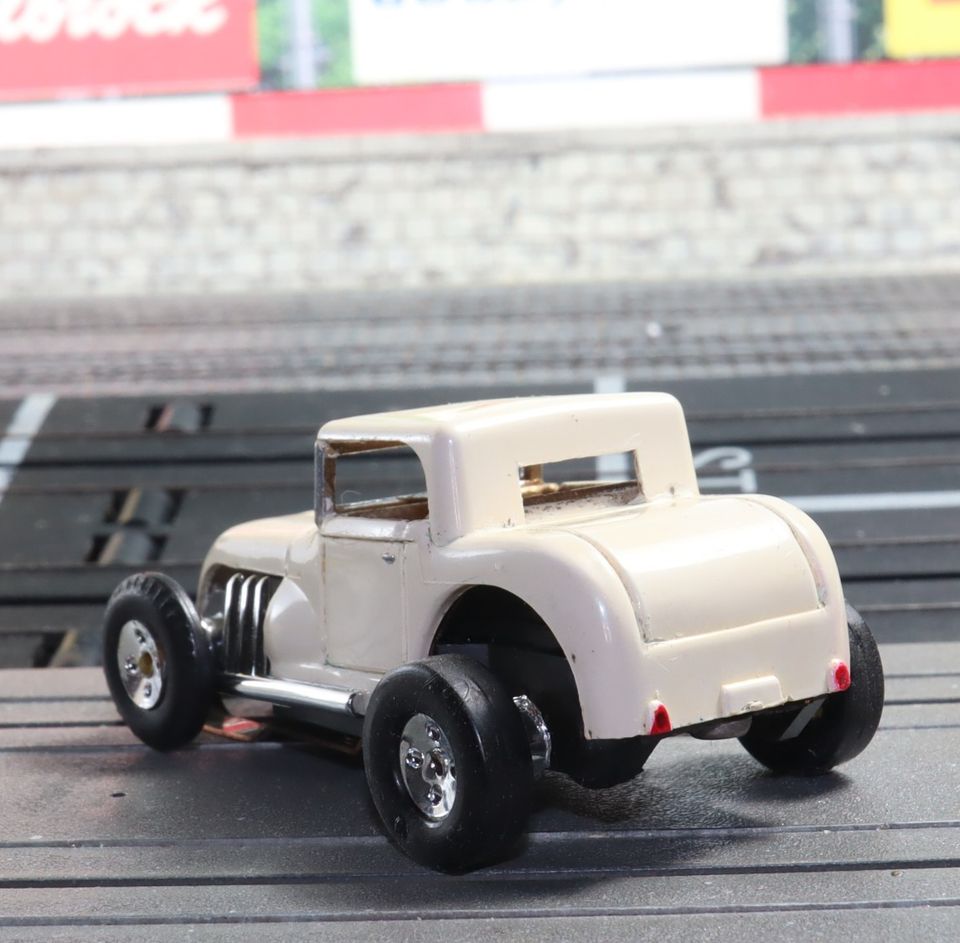 Aurora Tjet Hot Rod Coupe {#1366)& 60's Closed Rivet Chassis + w/Pro 10 ...