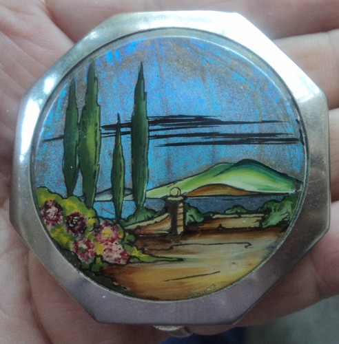 Attractive Vintage 1920s Scenic Butterfly Wing Compact - Thomas L. Mott ...