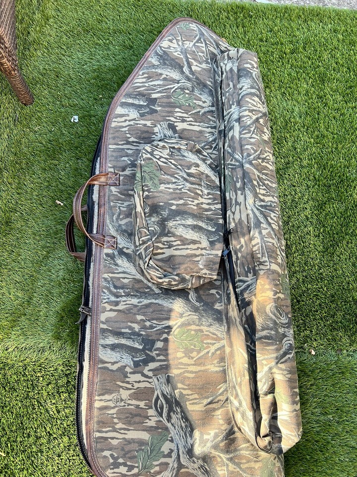 PSE Carroll Intruder Compound Bow Archery Hunting w/ Case 31”, 50-70lb ...