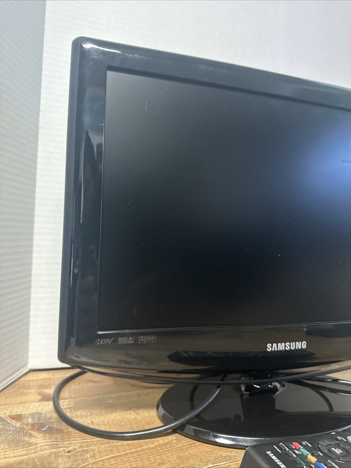 Samsung LN-T1953H 19" LCD HDTV & Remote. 720p HDMI, A/V, PC… TESTED | eBay