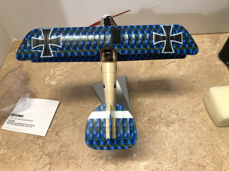 Corgi AA37802 Albatros D.V LTN Friedrich Ritter Von Roth Jasta 23B 1:43 ...