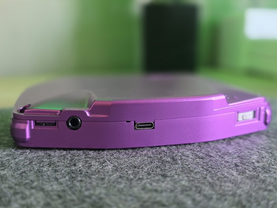 Gameboy Advance GBA with IPS screen, aluminium Boxy Pixel shell & brass ...
