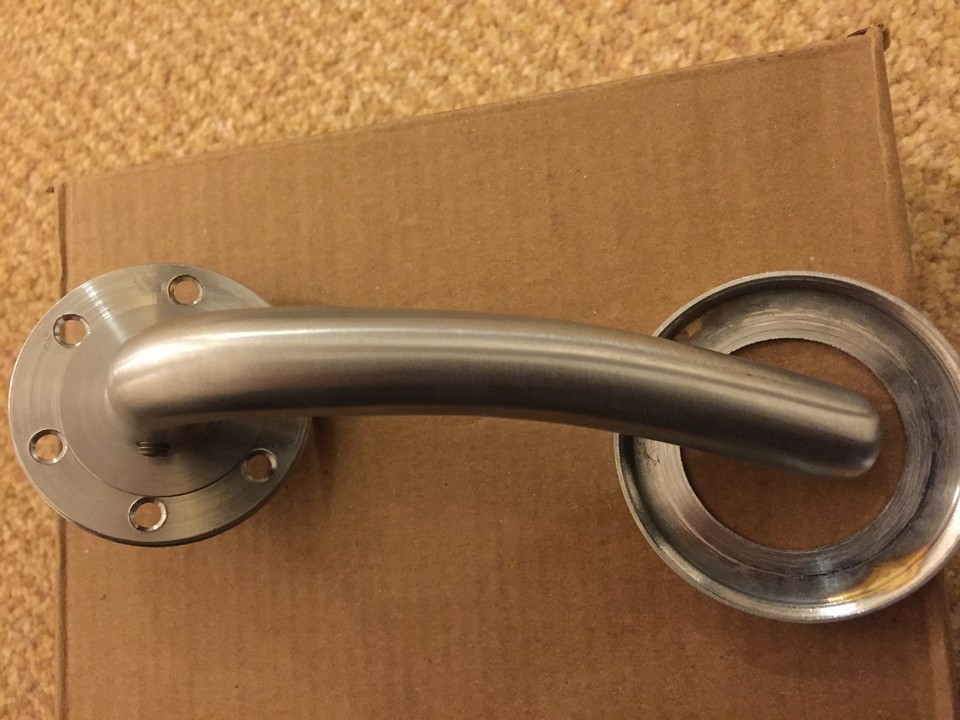 **STAINLESS STEEL SATIN EFFECT DESIGNER LEVER DOOR HANDLES, BNIB ...