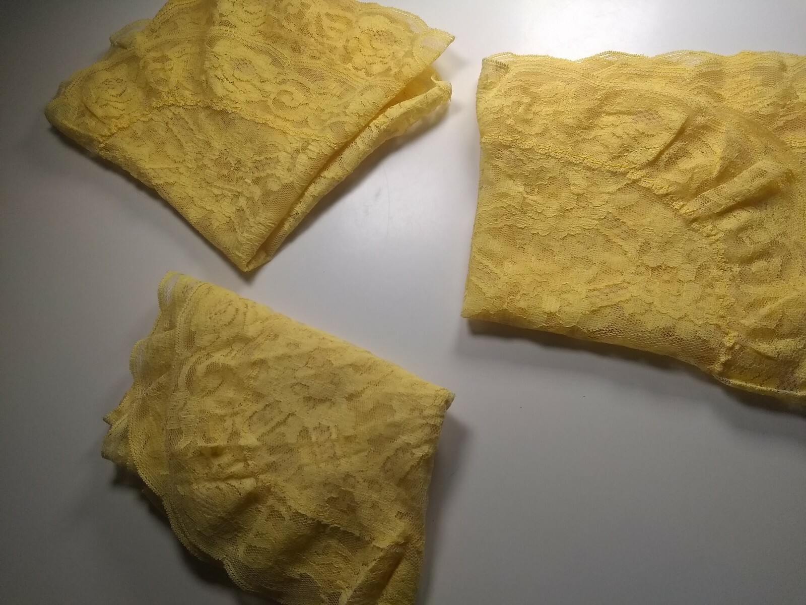 Set of 3 Antique 1930's-1940's Linen Yellow Lace Flowers Trim Table ...