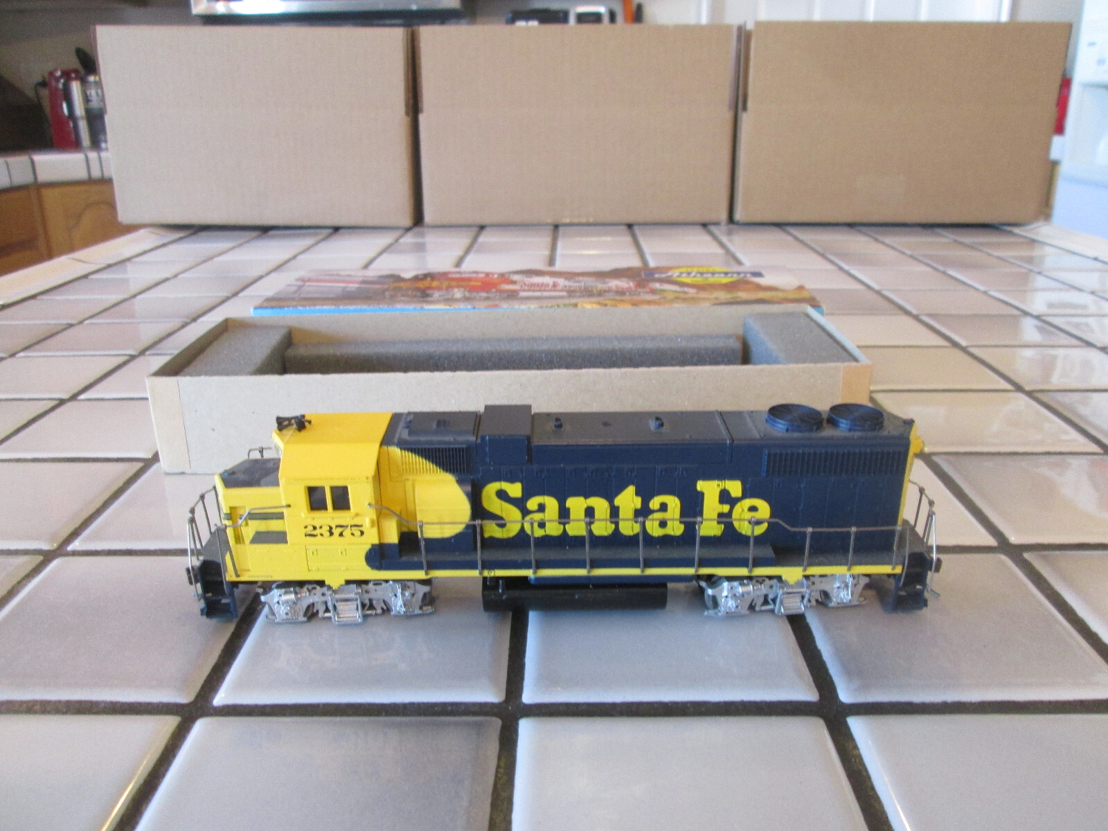 athearn SANTA FE powered engine HO scale | eBay