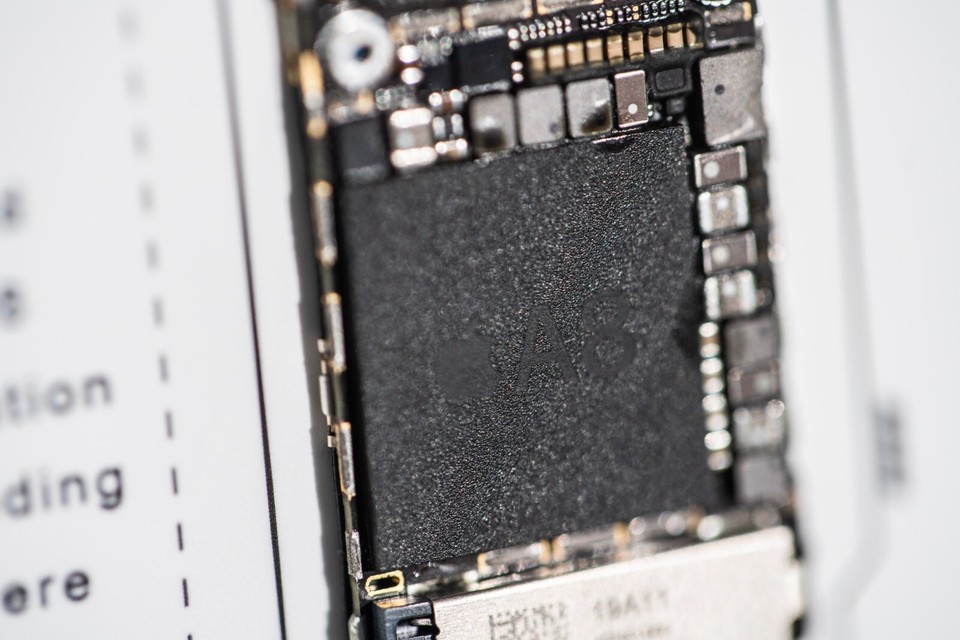 Disassembled iPhone Teardown With Frame, Deconstructed iPhone Art ...