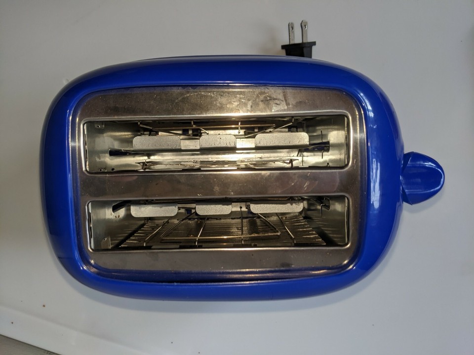 Uncanny Brands Star Wars 2-Slice Toaster- Toast Iconic R2-D2 on Your ...