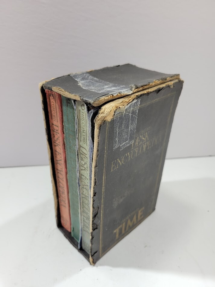 The Concord Desk Encyclopedia Box Set Paperback Presented by TIME 1982 ...