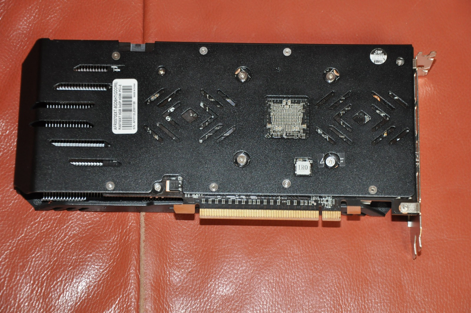 Grafikkarte AFOX RX 5700XT 8GB DDR6 / keine Bildausgabe - für Bastler ...