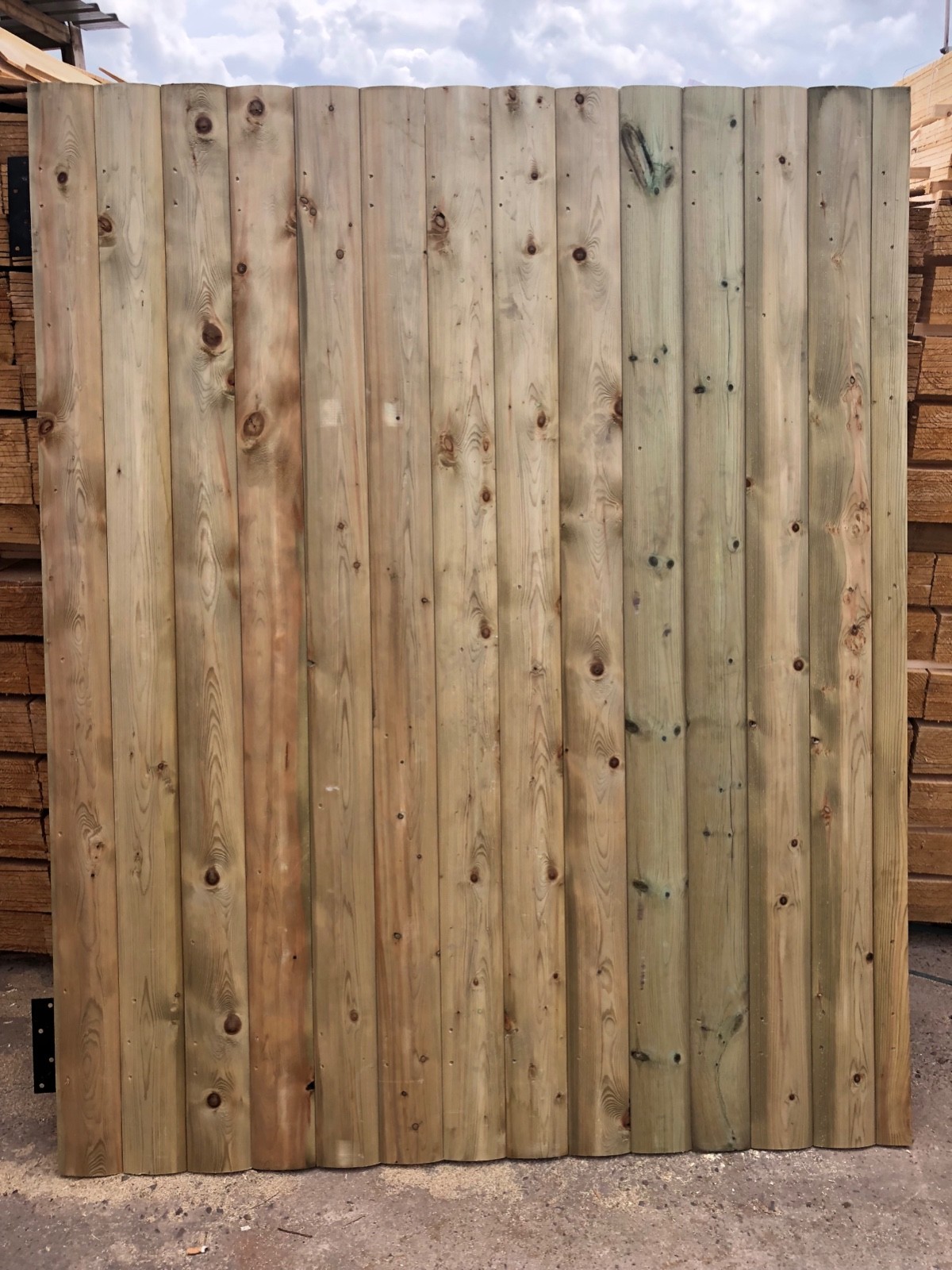 LOGLAP/FEATHEREDGE/SHIPLAP Gates Made To Measure On Site Any Size 4x2 ...