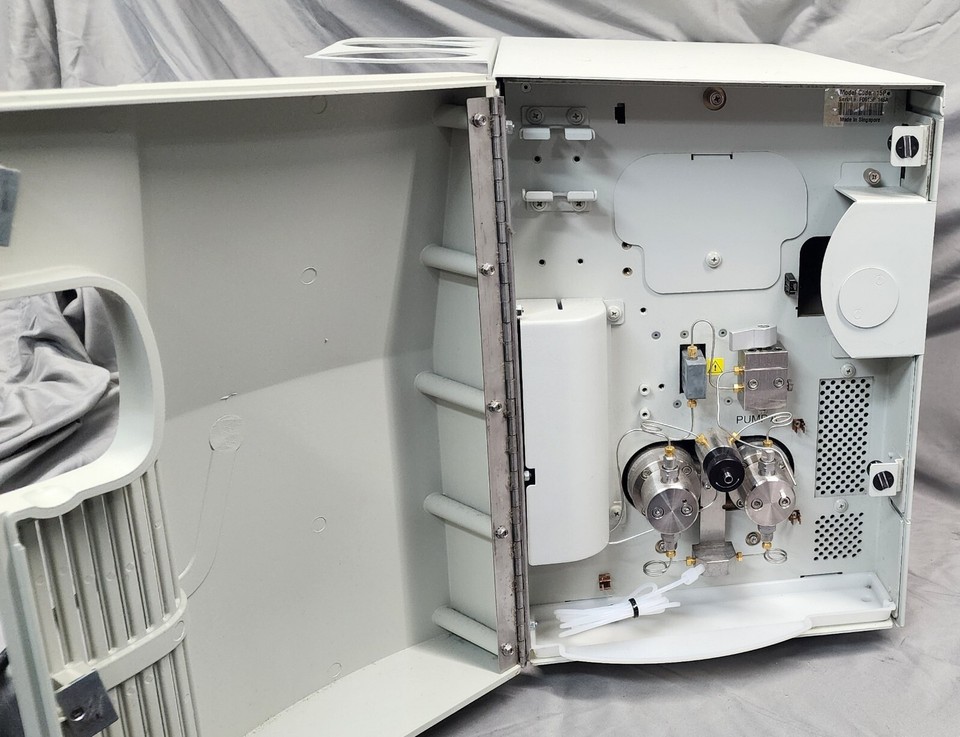 Waters 1515 Isocratic HPLC Pump with Manual Injection Option / Untested ...