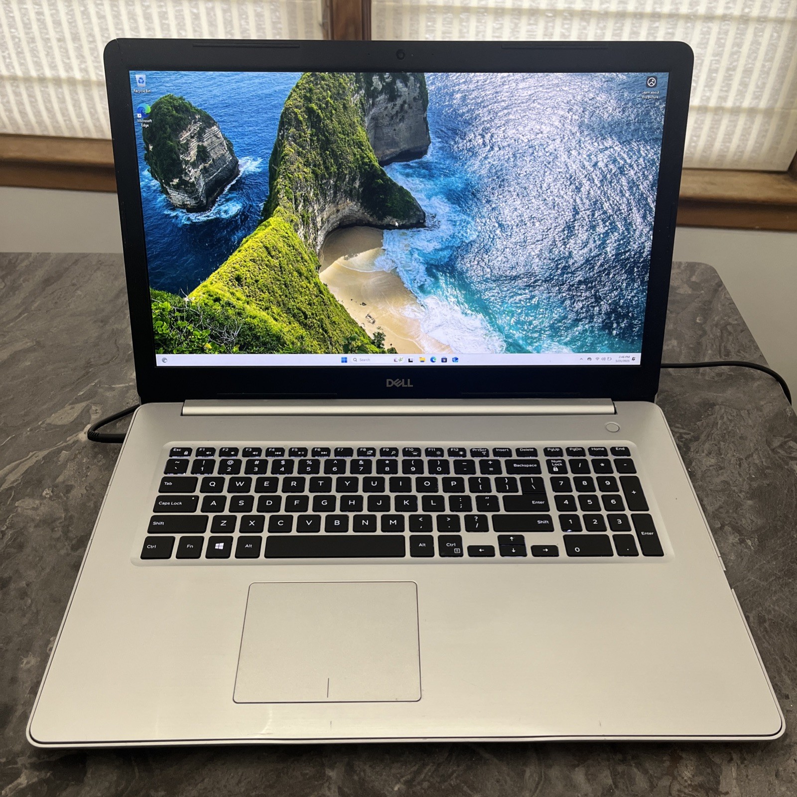 Dell Inspiron 5770 17" Core i7-8550U 1.8GHz 16GB RAM 240GB SSD WIN 11 ...