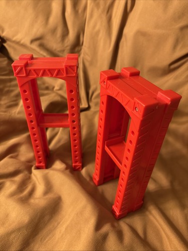 2 BRIO Or Thomas And Friends Wooden Railway Tall Red Plastic Track ...