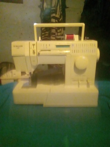 SINGER Sewing Machine 9334 With Pedal White Accessories | eBay