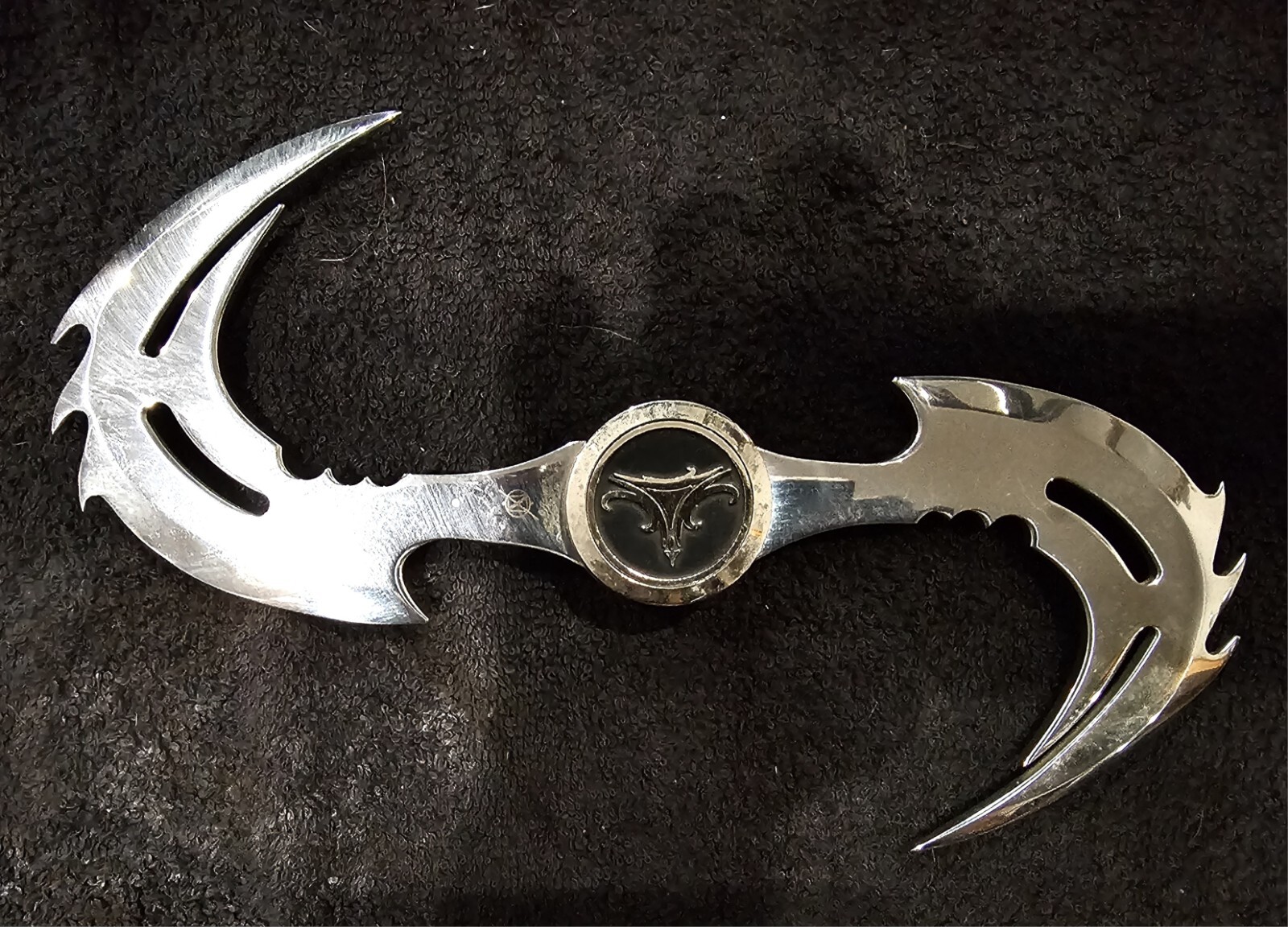 Blade All 5 Movie Glaives 2X Swords, 2x Stands, 2X Scabbards, 2 Trinity ...