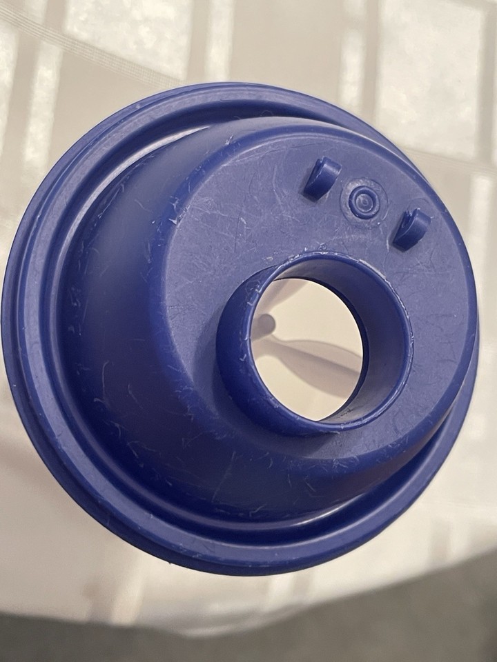 Vintage Tupperware Blue Batter/Shaker Lidded & Pourer Beaker Container ...