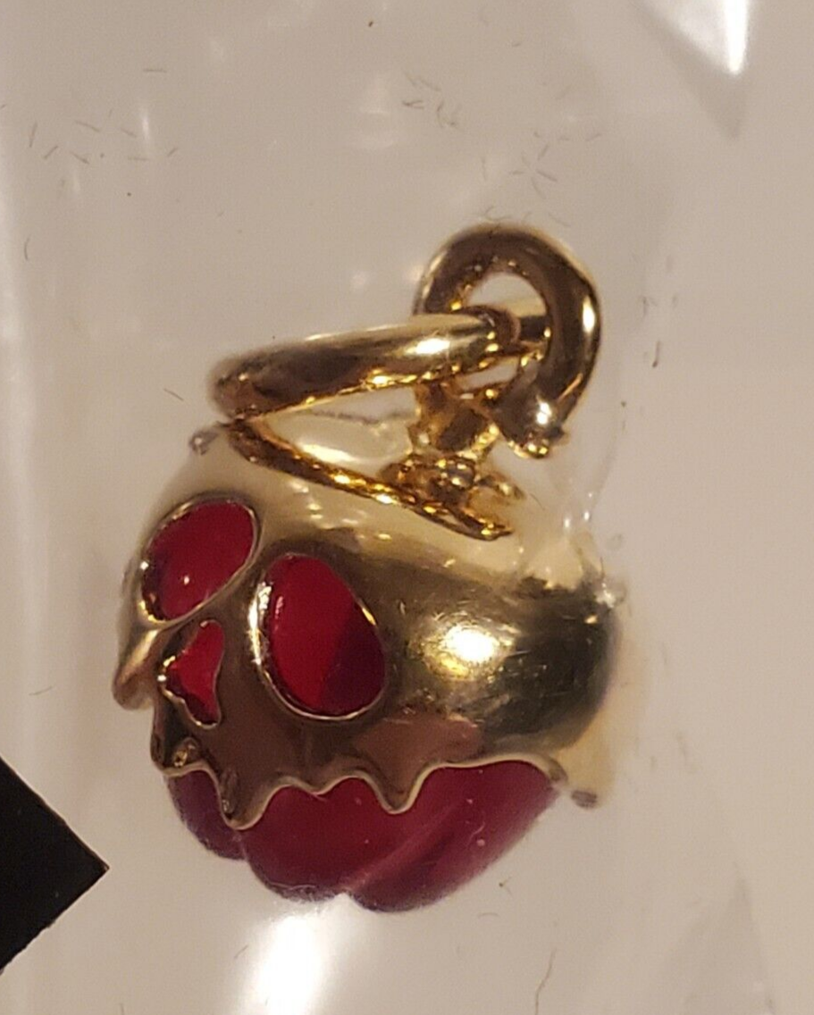 DISNEY PANDORA SNOW WHITE SEVEN DWARFS POISONED APPLE CHARM JEWELRY 14K PLATED | eBay