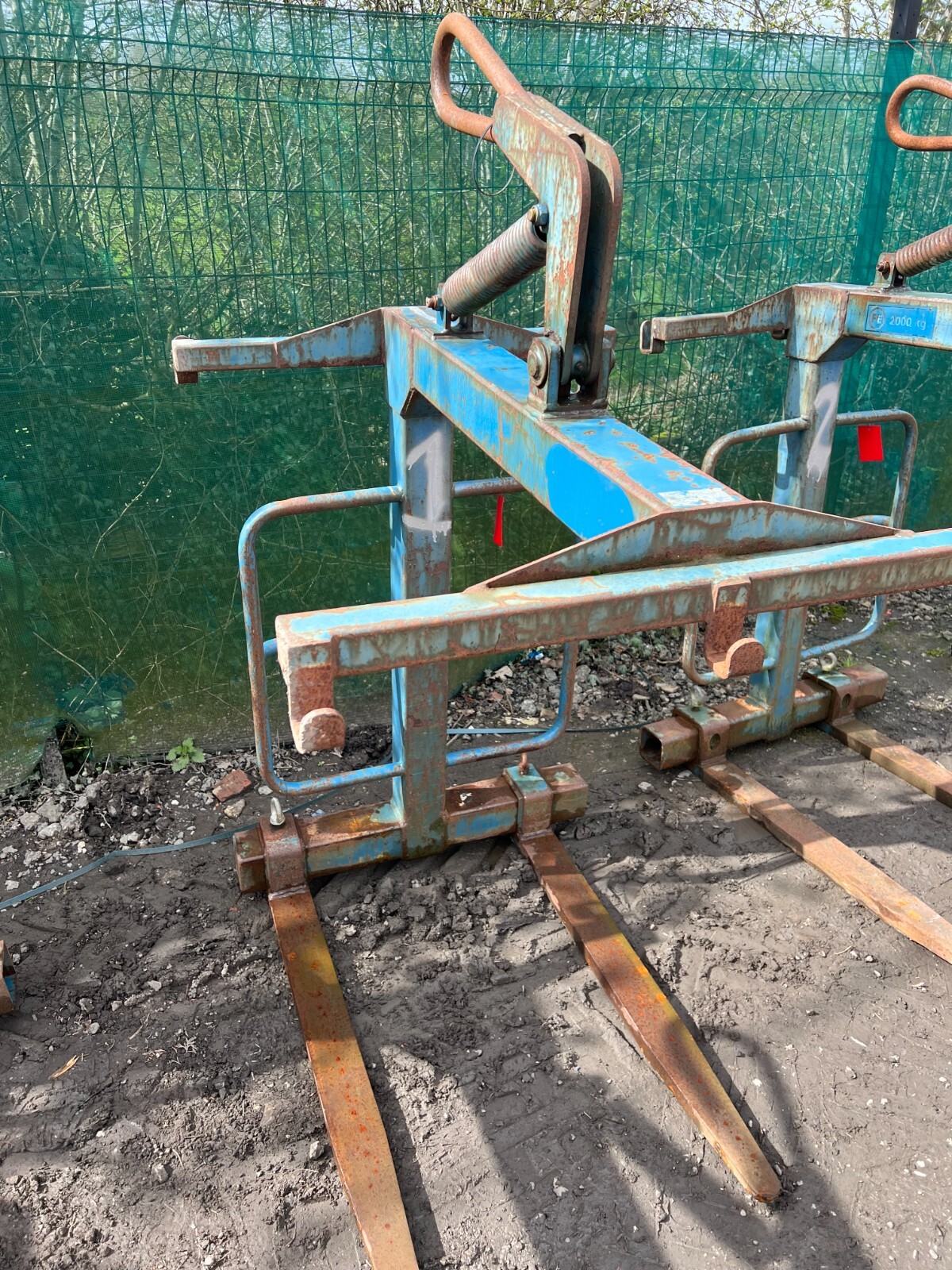 Conquip Pallet Fork Grabs 2000kg Lifting Attachment Digger Crane ...